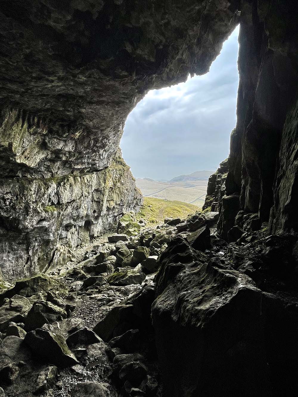 Victoria Cave, Jubilee Cave and Warrendale Knotts from Settle - OS ...