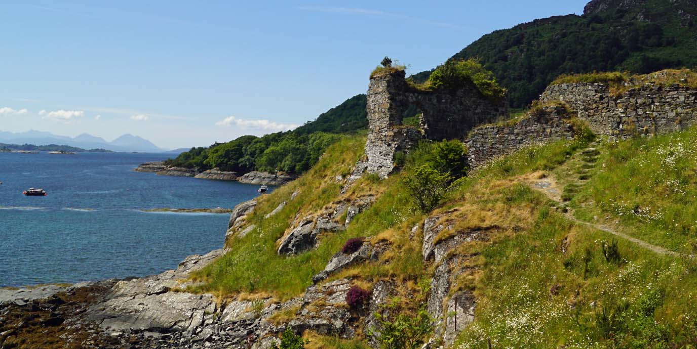 10 Castle Ruins in Scotland to Visit - OS GetOutside